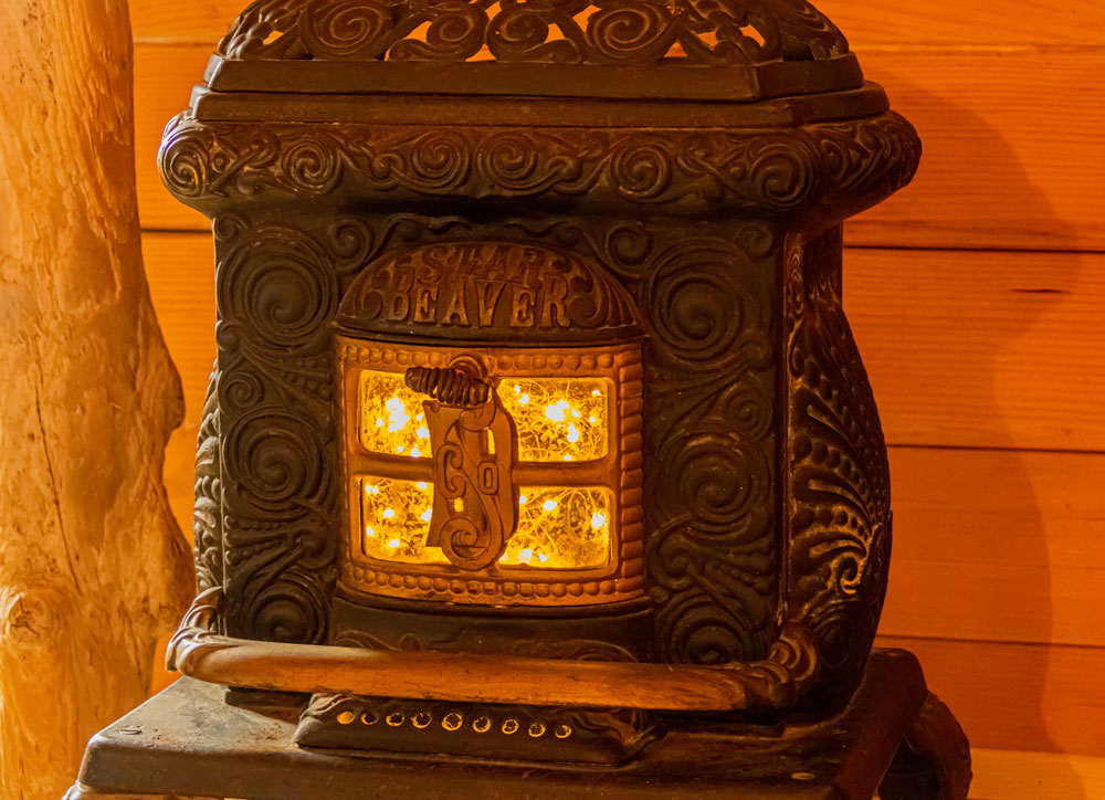 Beachcomber Cabin - Between Beaches Alaska