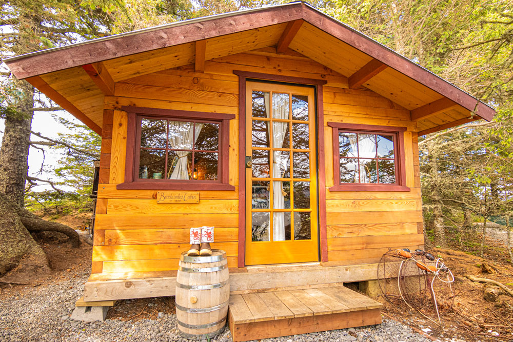 Beachcomber Cabin - Between Beaches Alaska