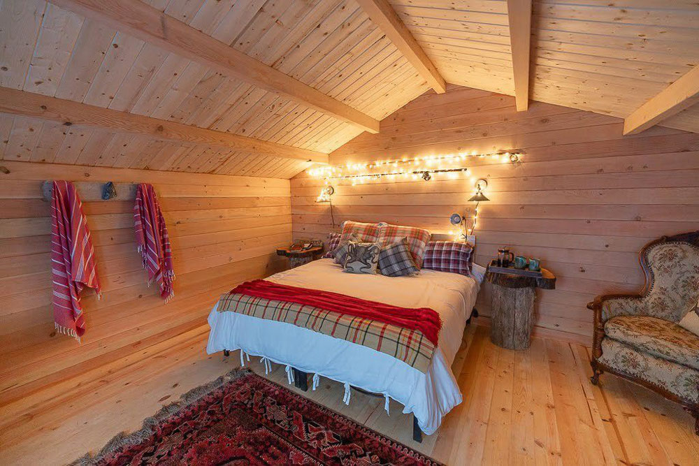 Beachcomber Cabin - Between Beaches Alaska